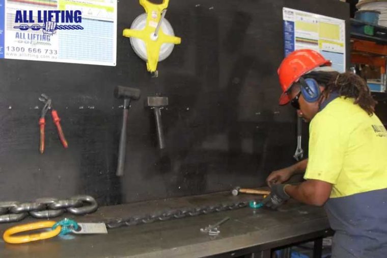 Layanan Perbaikan Peralatan Angkat (Lifting Equipment)